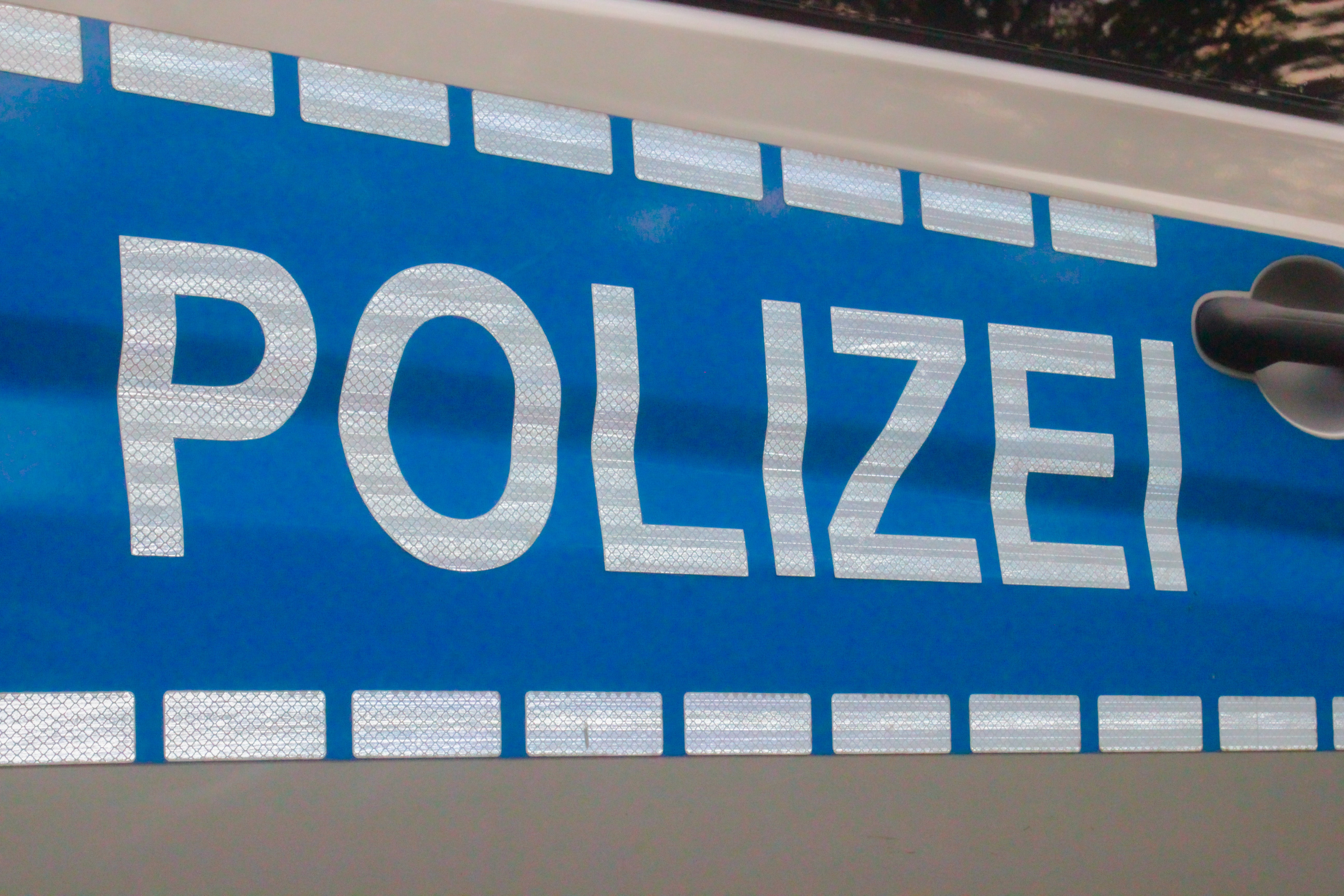 Polizei nimmt Spanner in Gautinger Freibad fest / Radio Oberland News